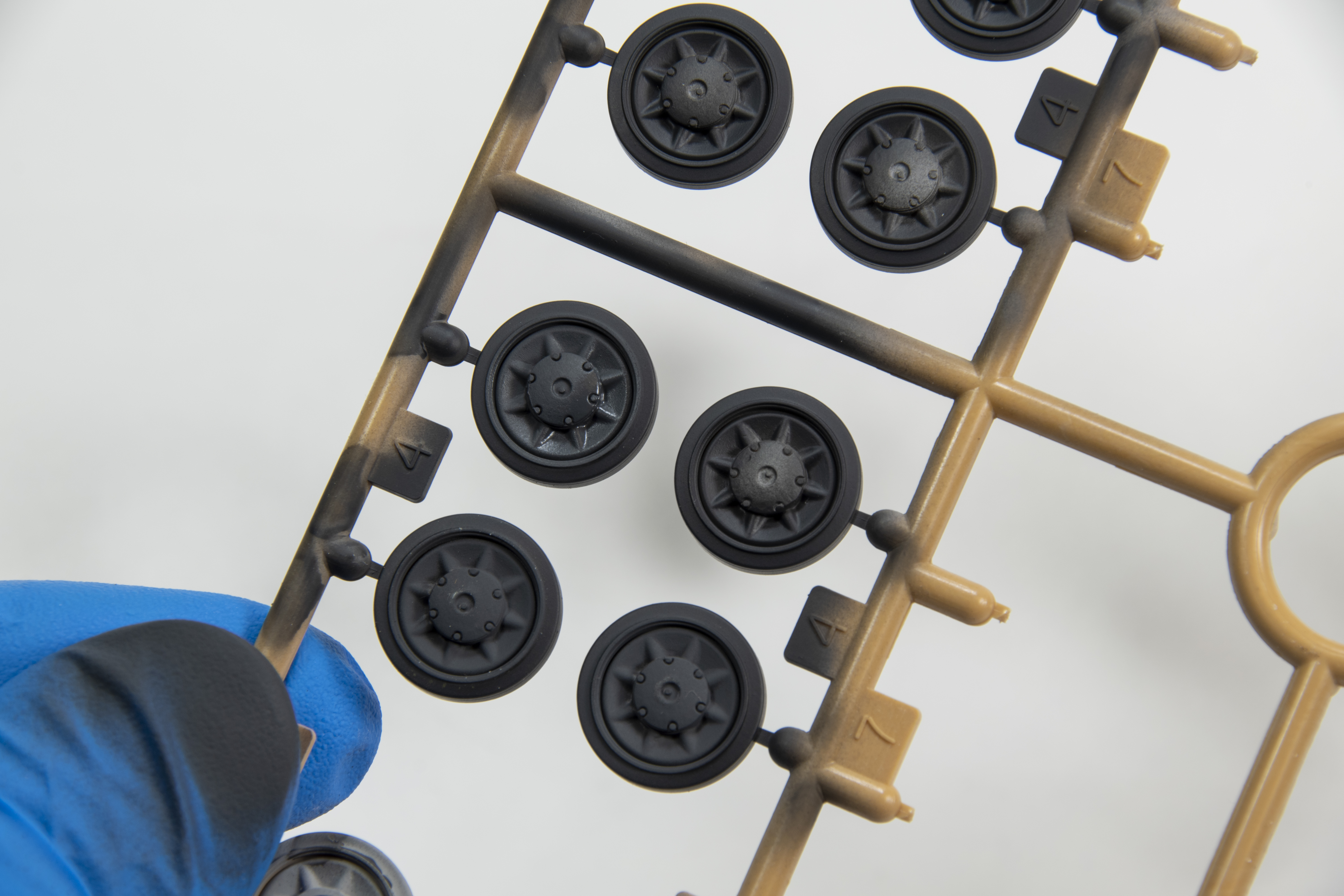 Masking road wheels | FineScale Modeler Magazine