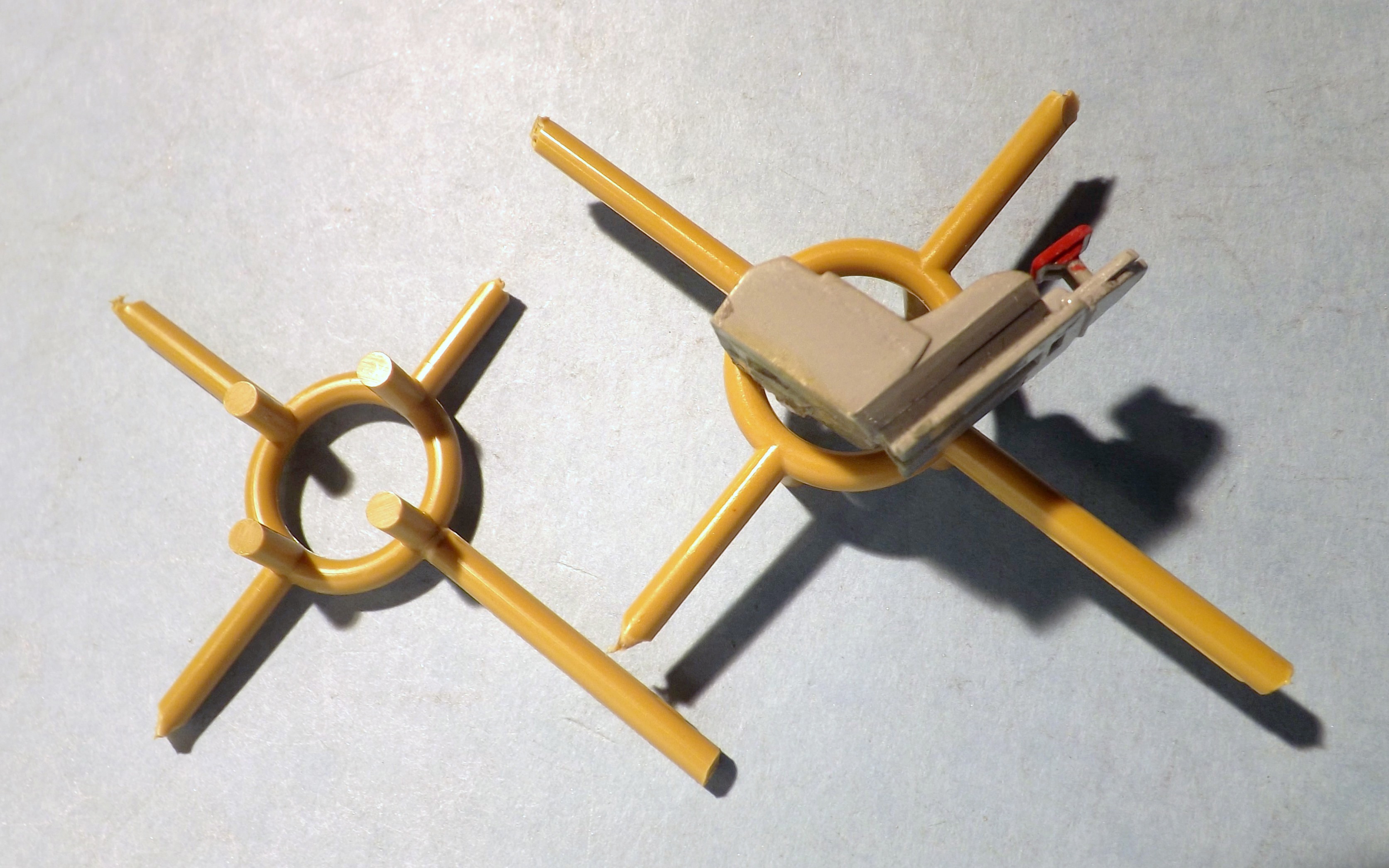 Sprue-based spray-painting stands | Finescale Modeler Magazine