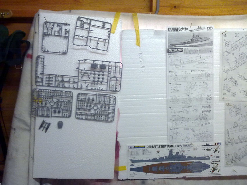 Foamboard helps organize modeling workbench | Finescale Modeler Magazine