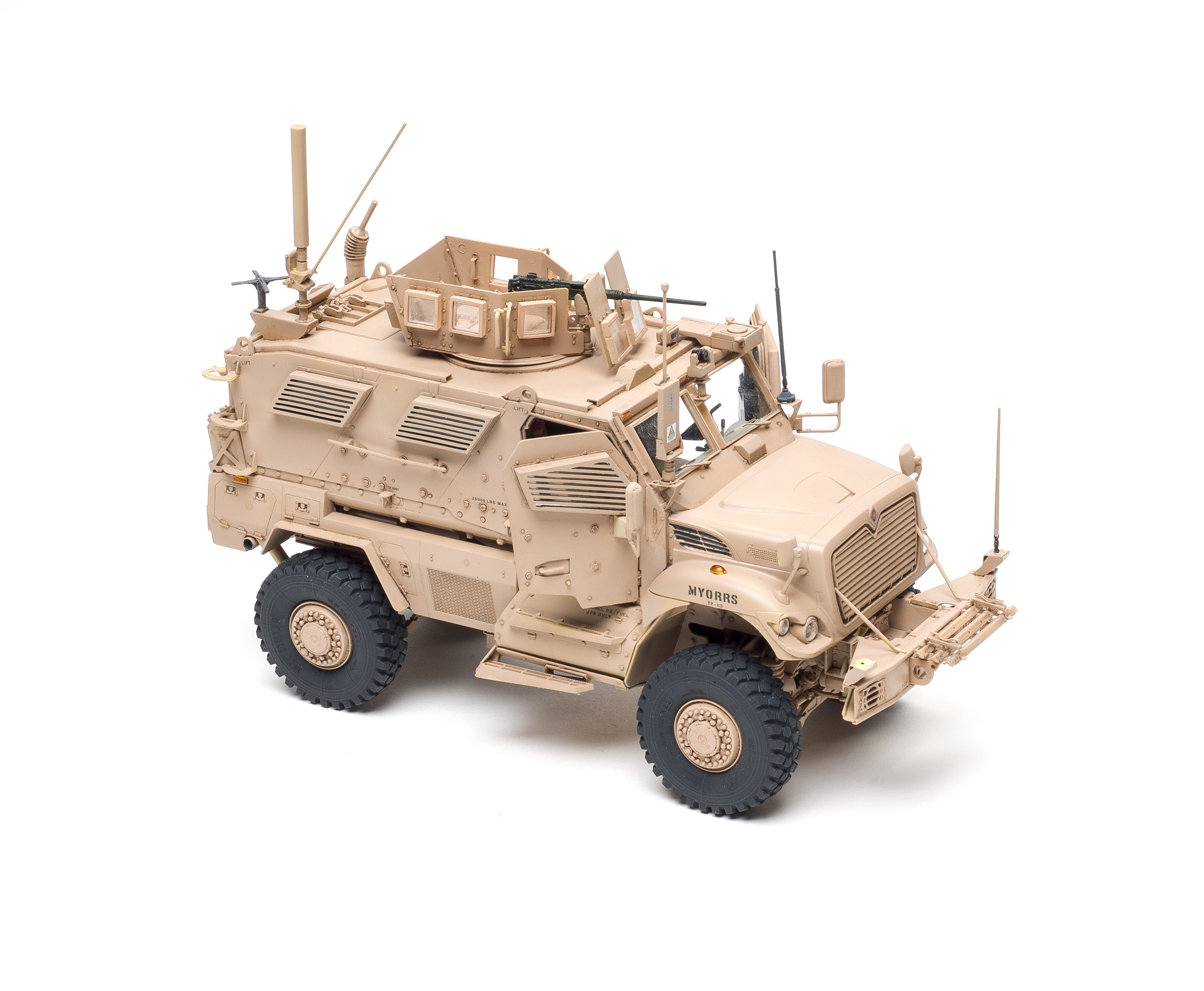 Build review of Panda MaxxPro M1235A1 Dash DXM scale model kit ...