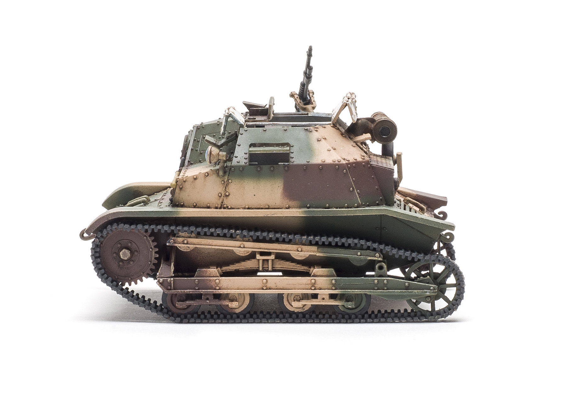 Build review of the IBG TKS tankette scale model kit | FineScale ...