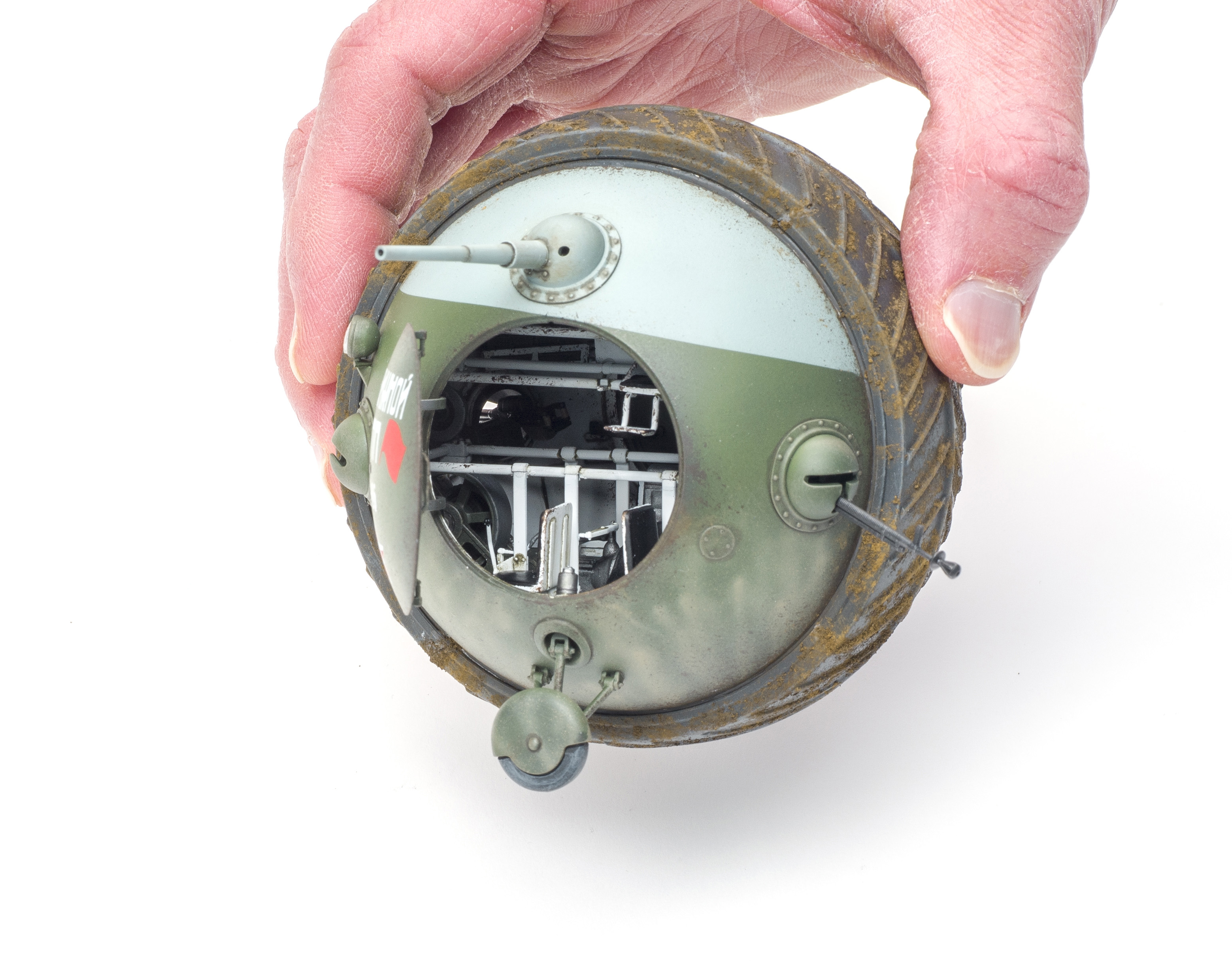 Build review of the MiniArt Soviet Ball Tank Sharotank scale model kit ...