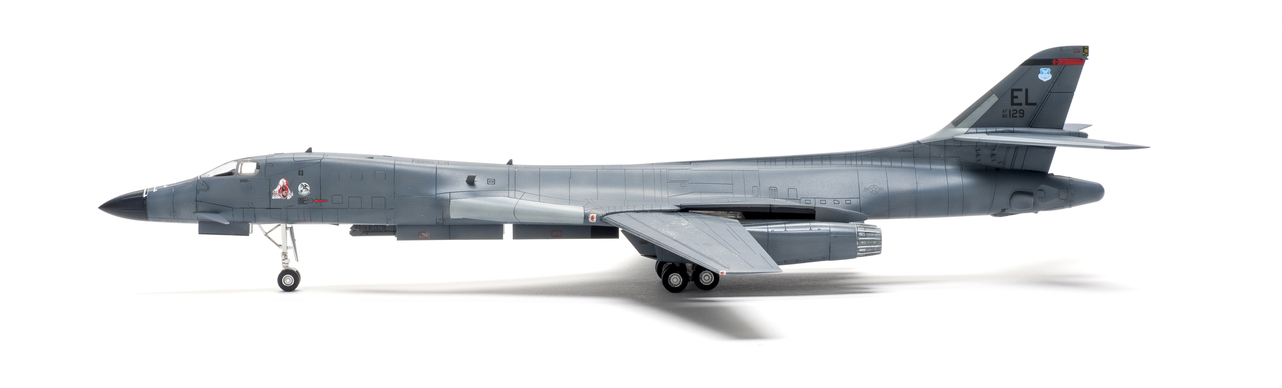 Build review of the Academy B-1B Lancer scale model kit | FineScale ...