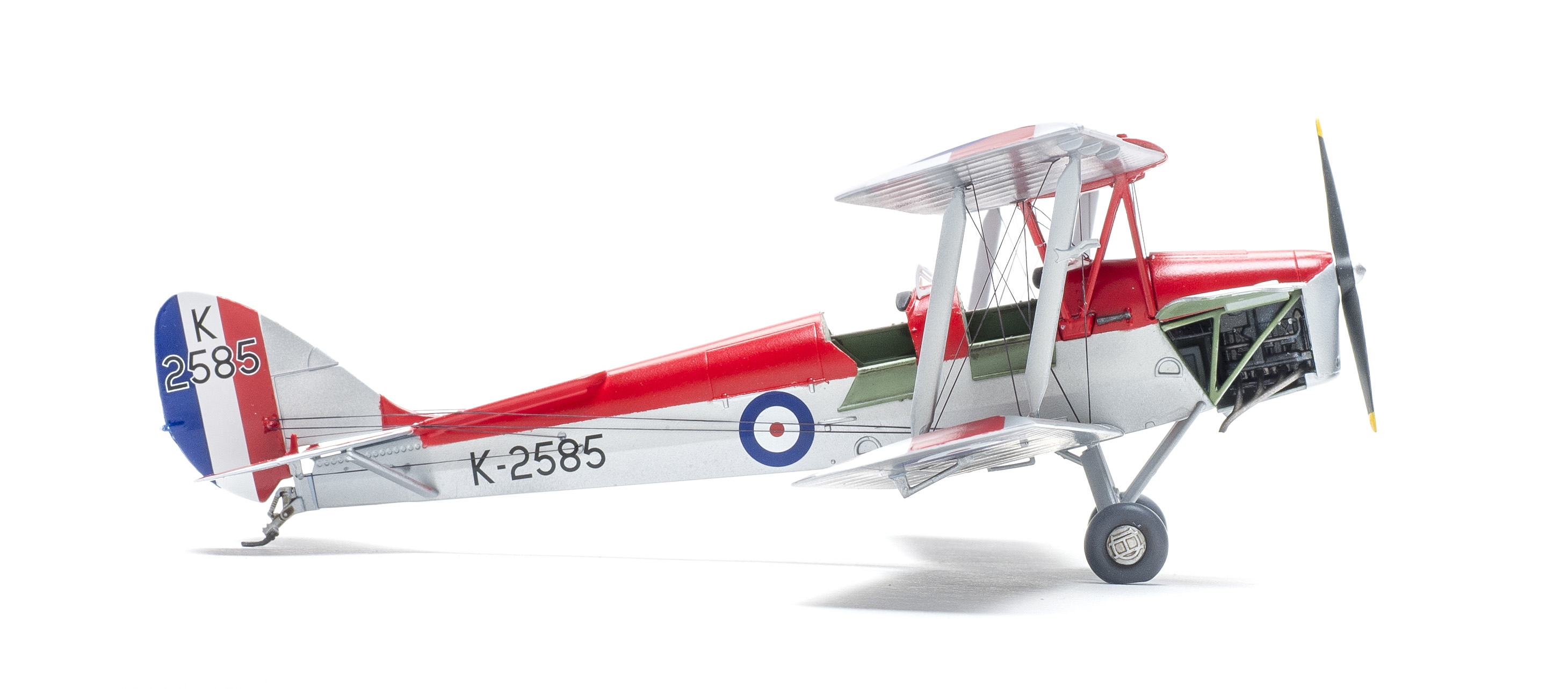 Build review of the Airfix de Havilland D.H. 82a Tiger Moth scale model ...