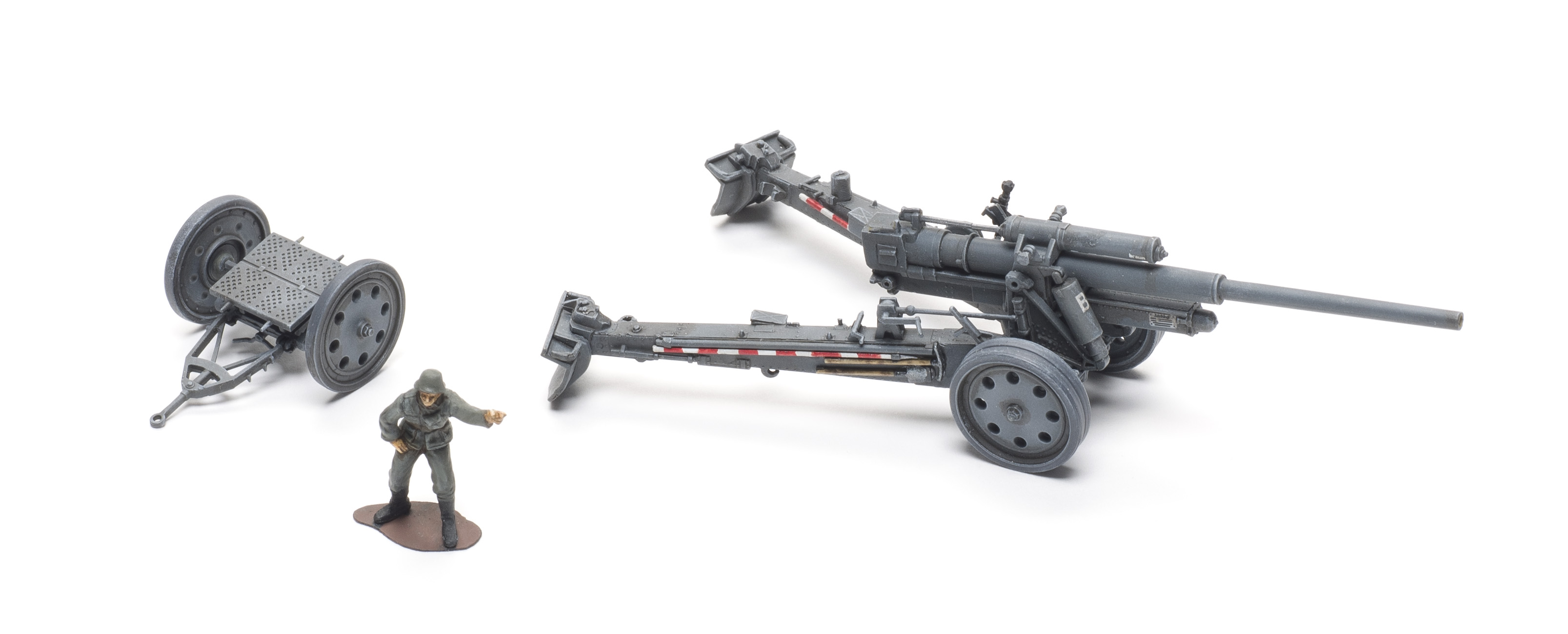 Build review of the Italeri German Howitzer scale model field gun kit ...