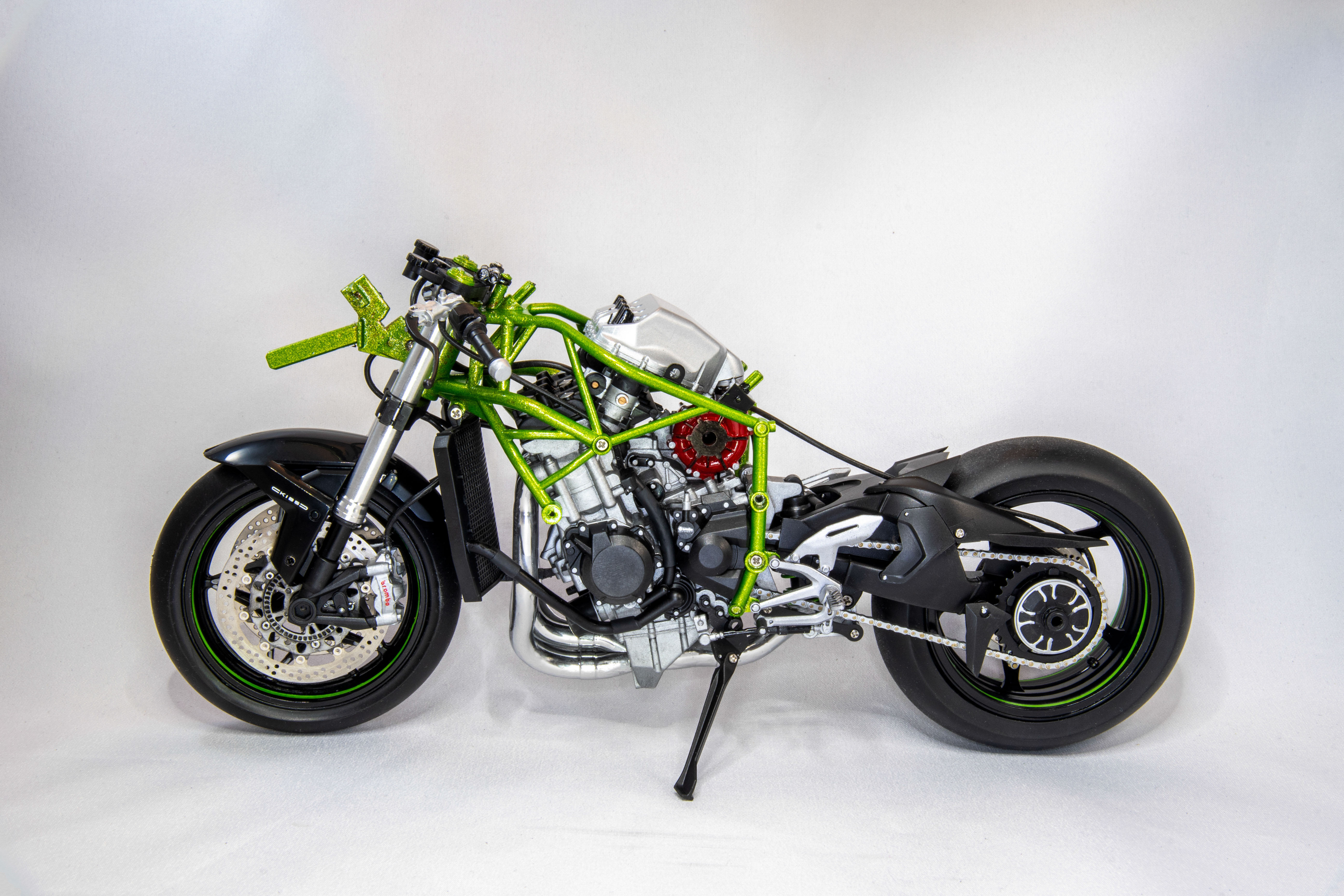 Build review of the Meng Kawasaki Ninja H2R scale model motorcycle kit ...