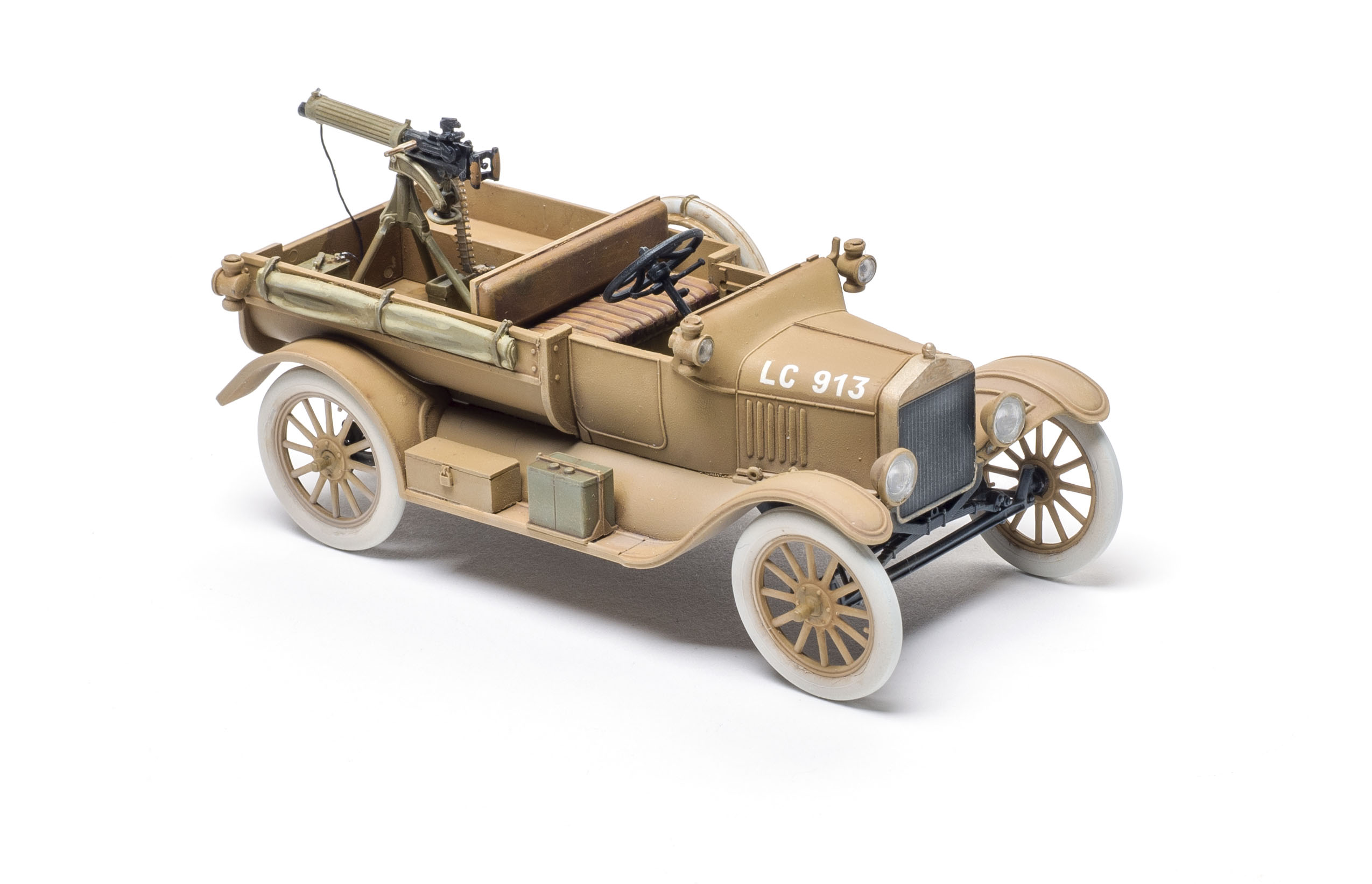 Build review of the ICM Model T 1917 LCP with Vickers machine gun scale ...