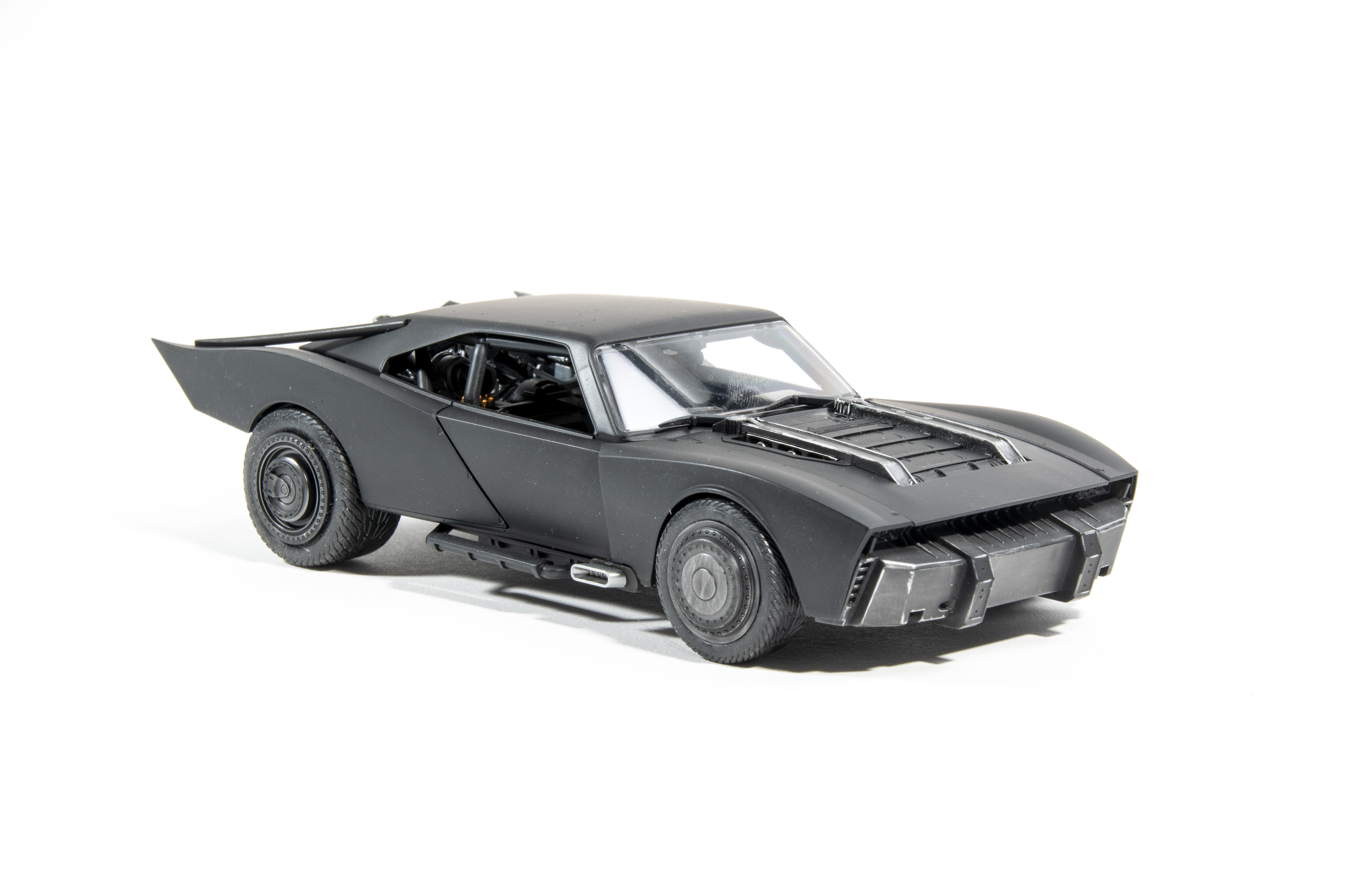 Bandai 1/35 scale ‘The Batman’ Batmobile plastic model review ...