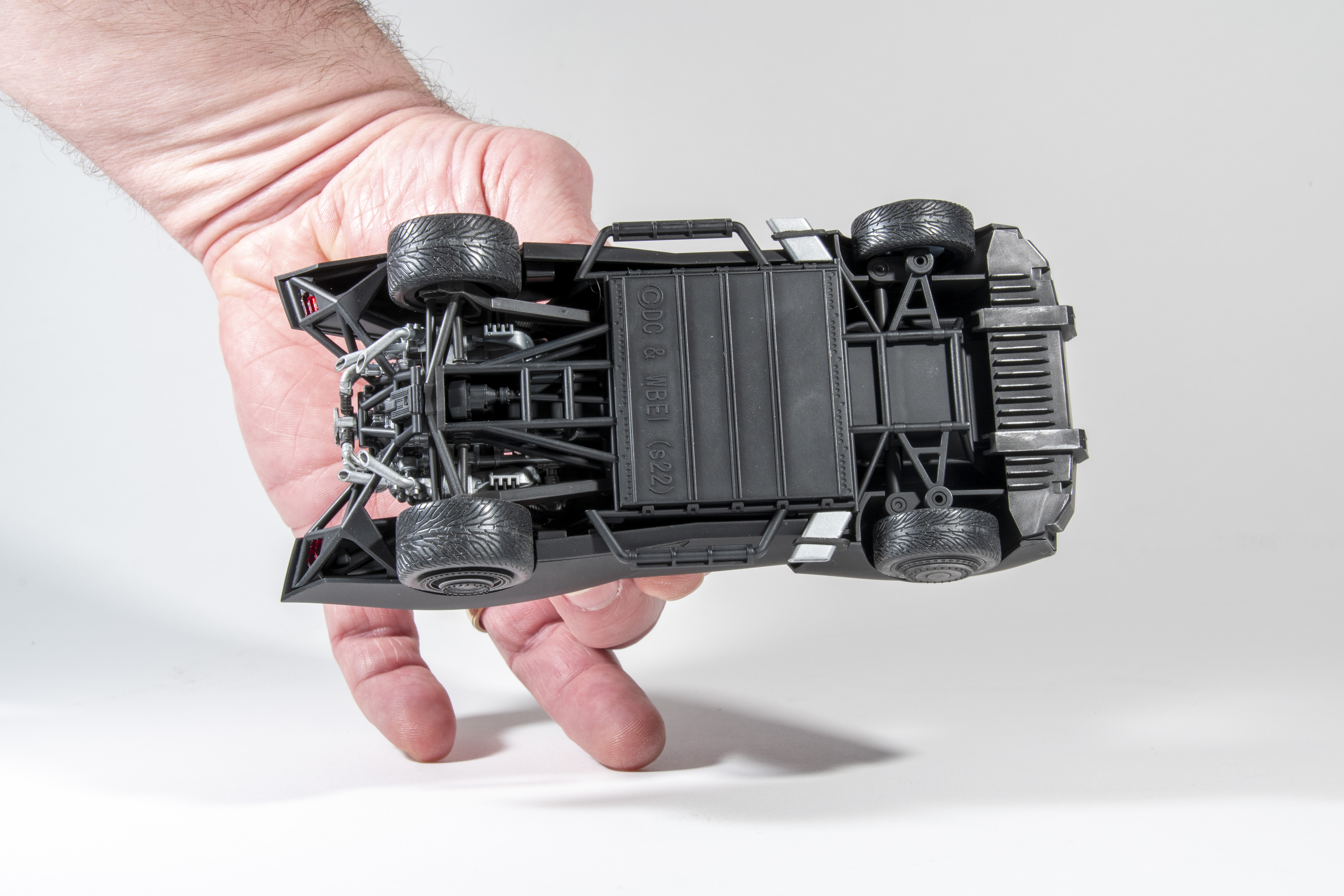 Bandai 1/35 scale ‘The Batman’ Batmobile plastic model review ...
