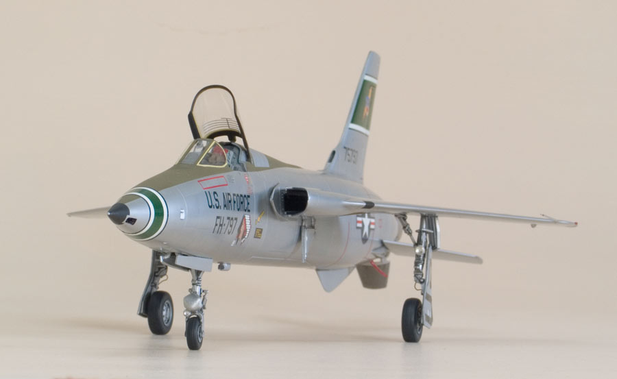 Photo gallery: Monogram's 1/48 scale F-105B Thunderchief conversion ...