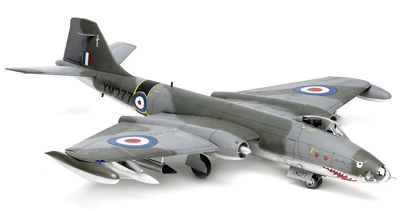 Airfix 1/48 scale English Electric Canberra B(I).8 | Finescale Modeler ...