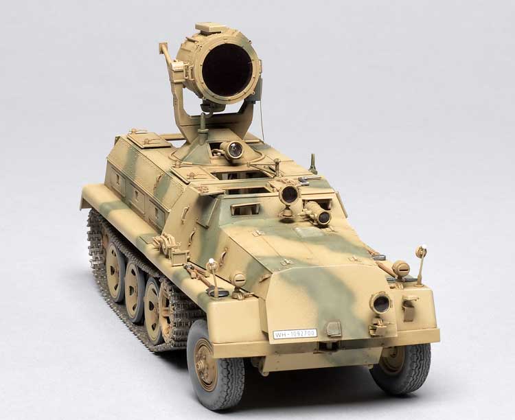 Great Wall Hobby 1/35 scale sWS Infrared Searchlight Carrier "Uhu ...